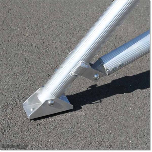 Outrigger (Stabilizer) fits all ourIndustrial Scaffoldings.