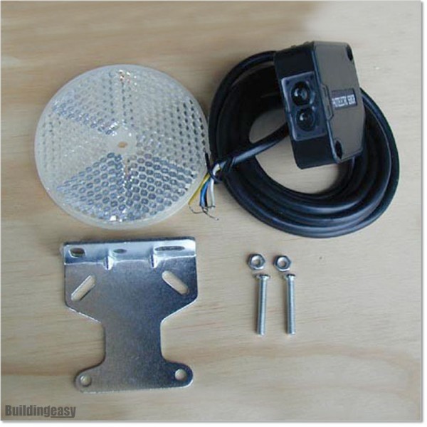 Reflective Type Wireless Photocell Set. Sensing Distance 0.1M to 7M.