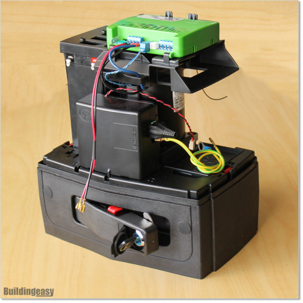 Centurion D3 Smart solar powered sliding gate opener. Kit comes with ...